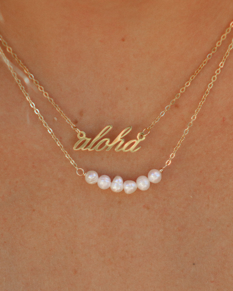 16in Small White Fresh Water Pearl Rod Necklace, Gold – SoHa Living